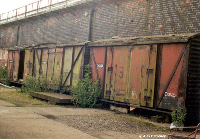 042228 042229 and 042231 « Test Trains, Departmental railway stock ...