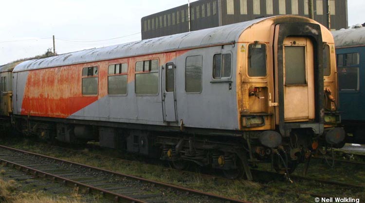 QXA 977335 - Serco Track Recording Train Driving & Generator coach ...
