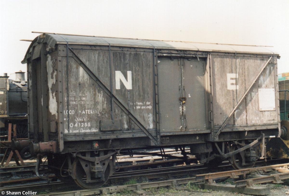 TDE 041255 - 75169 - Traffic Department Stores van / LNER Fish Van ...