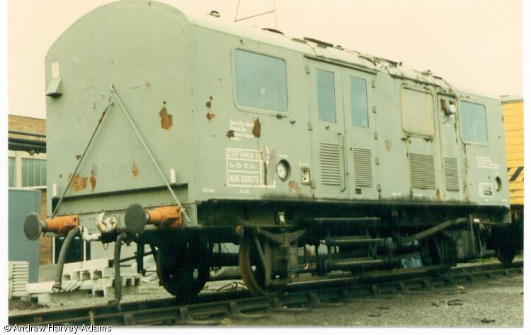 ZSP 041977 - 321075 - Steam Heating Boiler van / LNER Plate Wagon ...