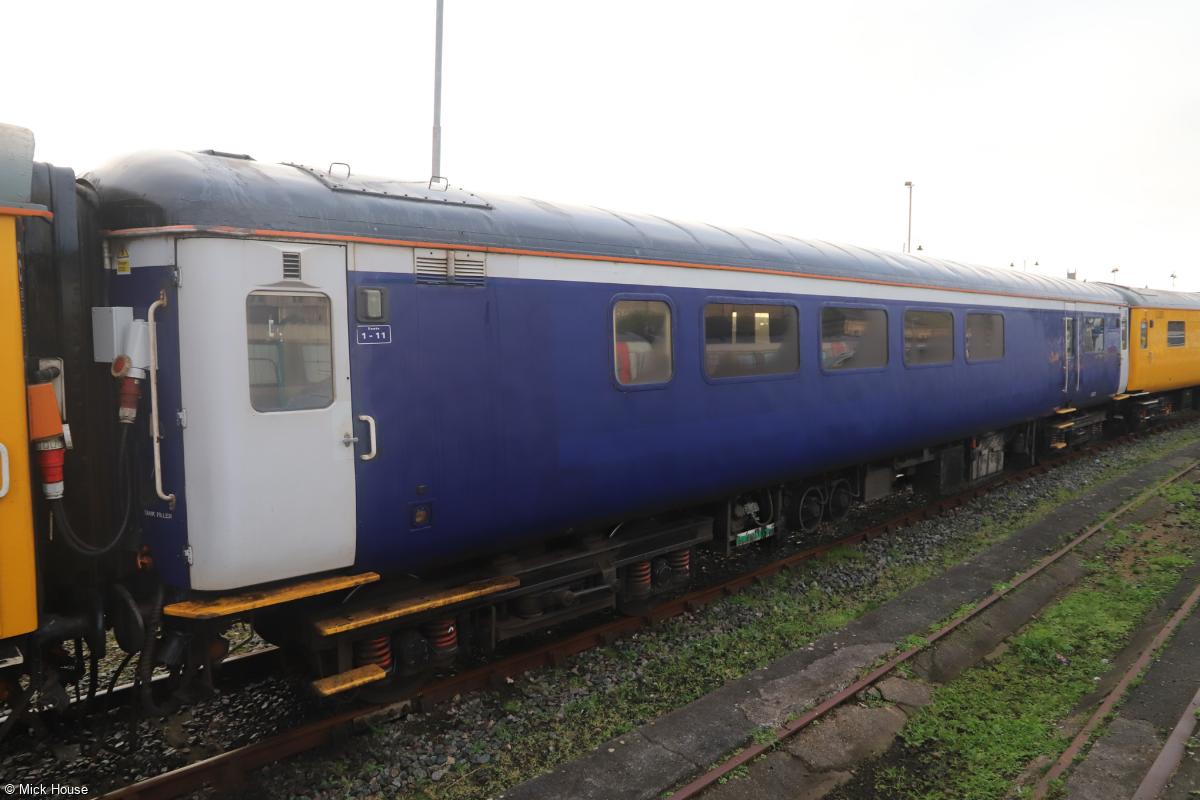 9803 - Network Rail support coach « Test Trains, Departmental railway ...