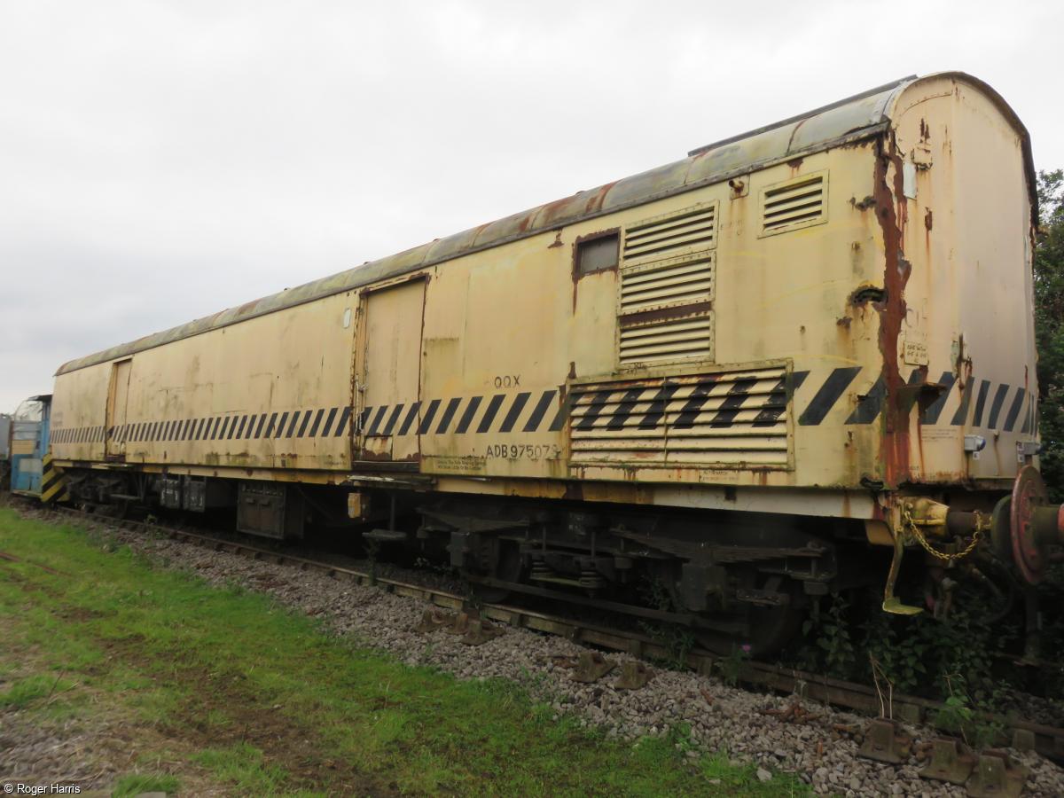 QQX ADB 095028 - 975078 - BTU Tool & Generator van / Mark 1 BSK « Test ...